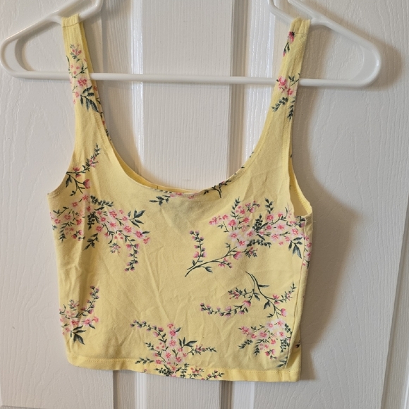 Forever 21 | Tops | Forever 2 Yellow Floral Crop Top | Poshmark